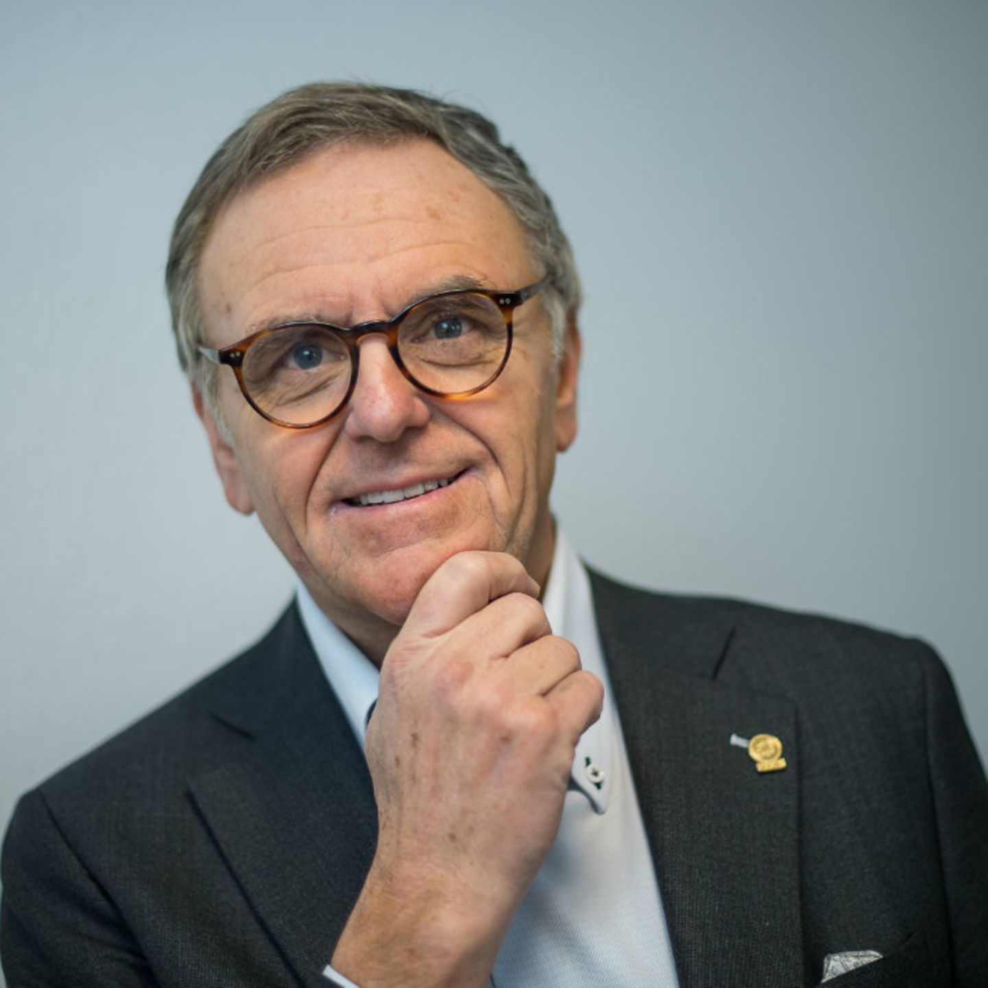 Roland Mack's Instagram, Twitter & Facebook on IDCrawl