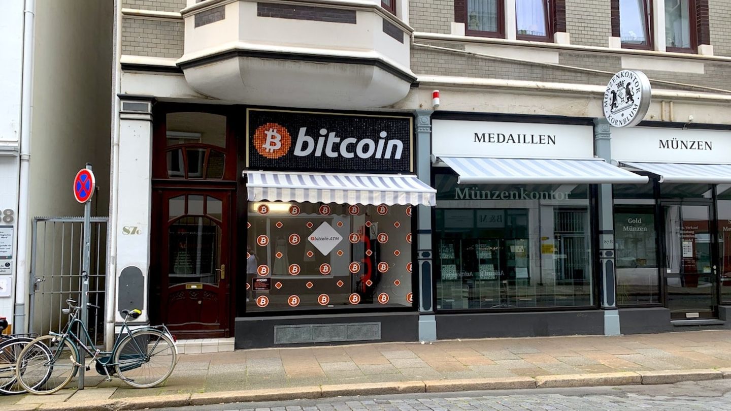 Bitcoin-ATMs in Deutschland: Wer verwendet die Automaten? - Capital.de