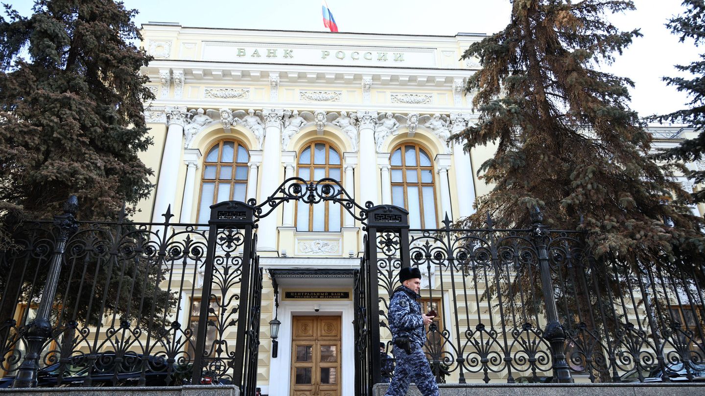 Drahtseilakt: Wie Russland versucht einen Zahlungsausfall zu verhindern ...