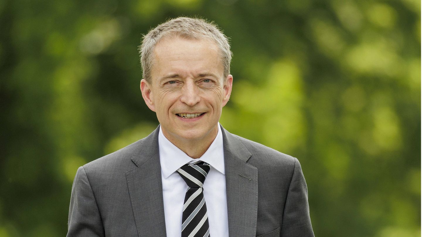 Wie Intel-CEO Patrick Gelsinger die Regierungen vor sich hertreibt ...