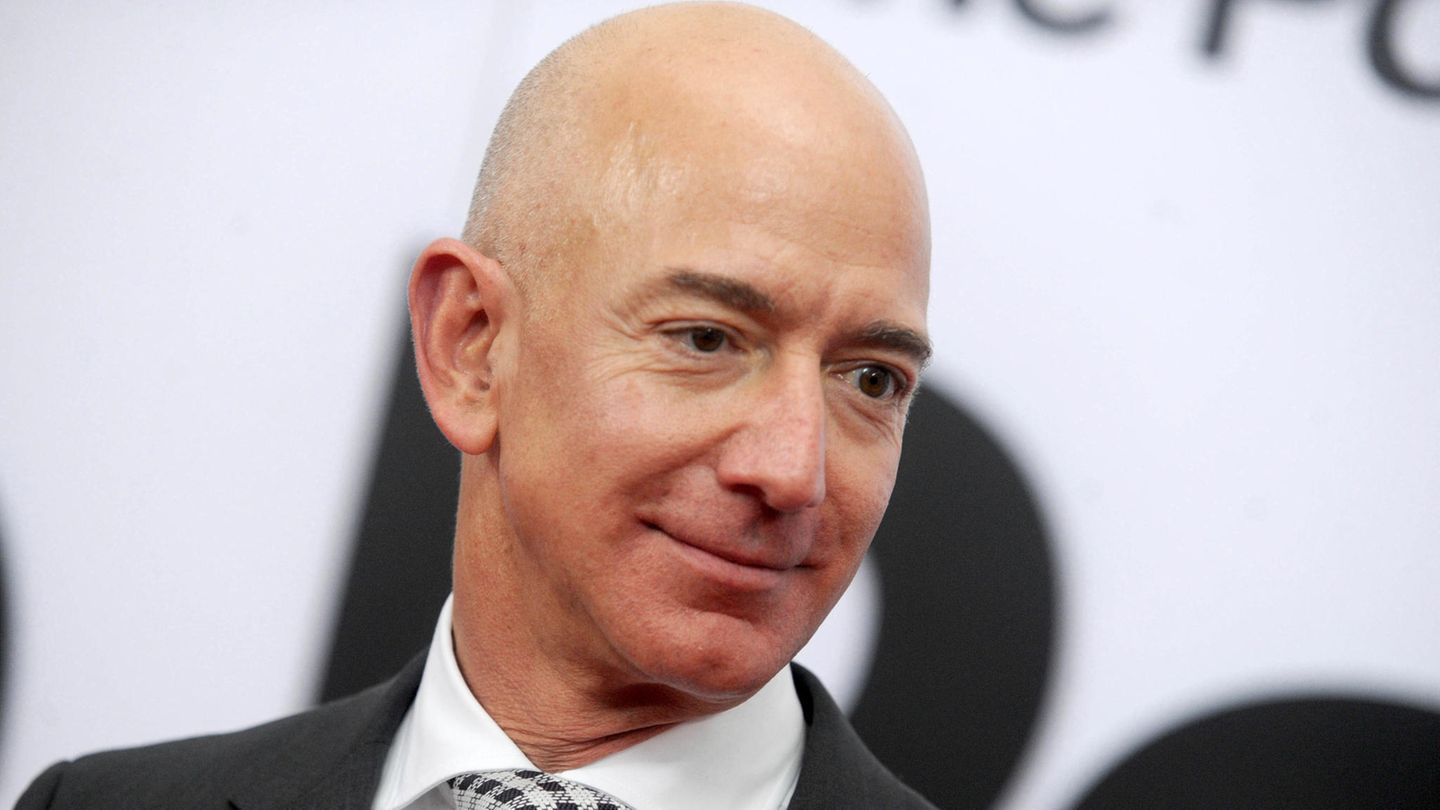 Jeff Bezos wird 60 – sein Weg vom Buchhändler zum Multimilliardär ...