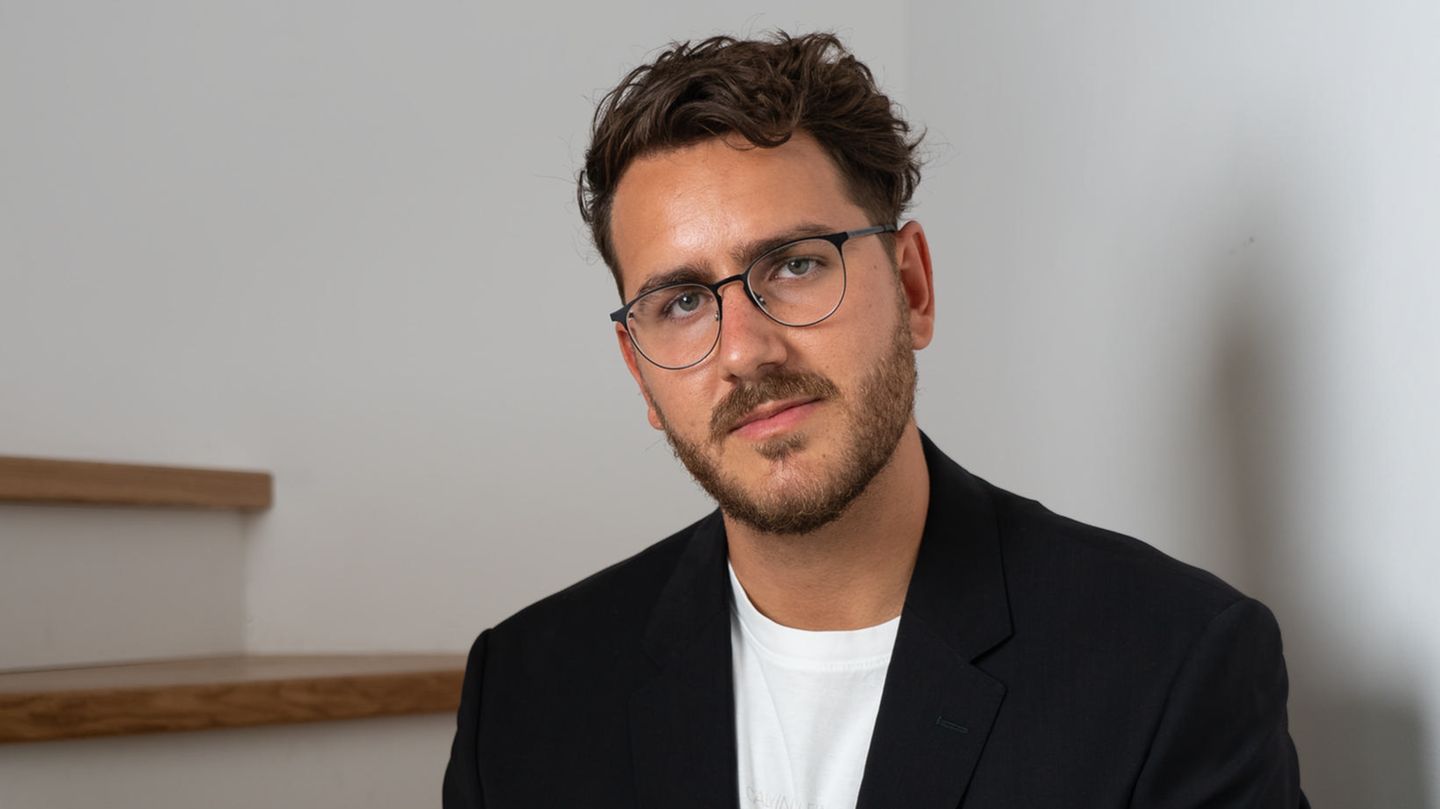 Reich mit Social Media? Jungunternehmer Max Weiss erklärt, wie es geht ...