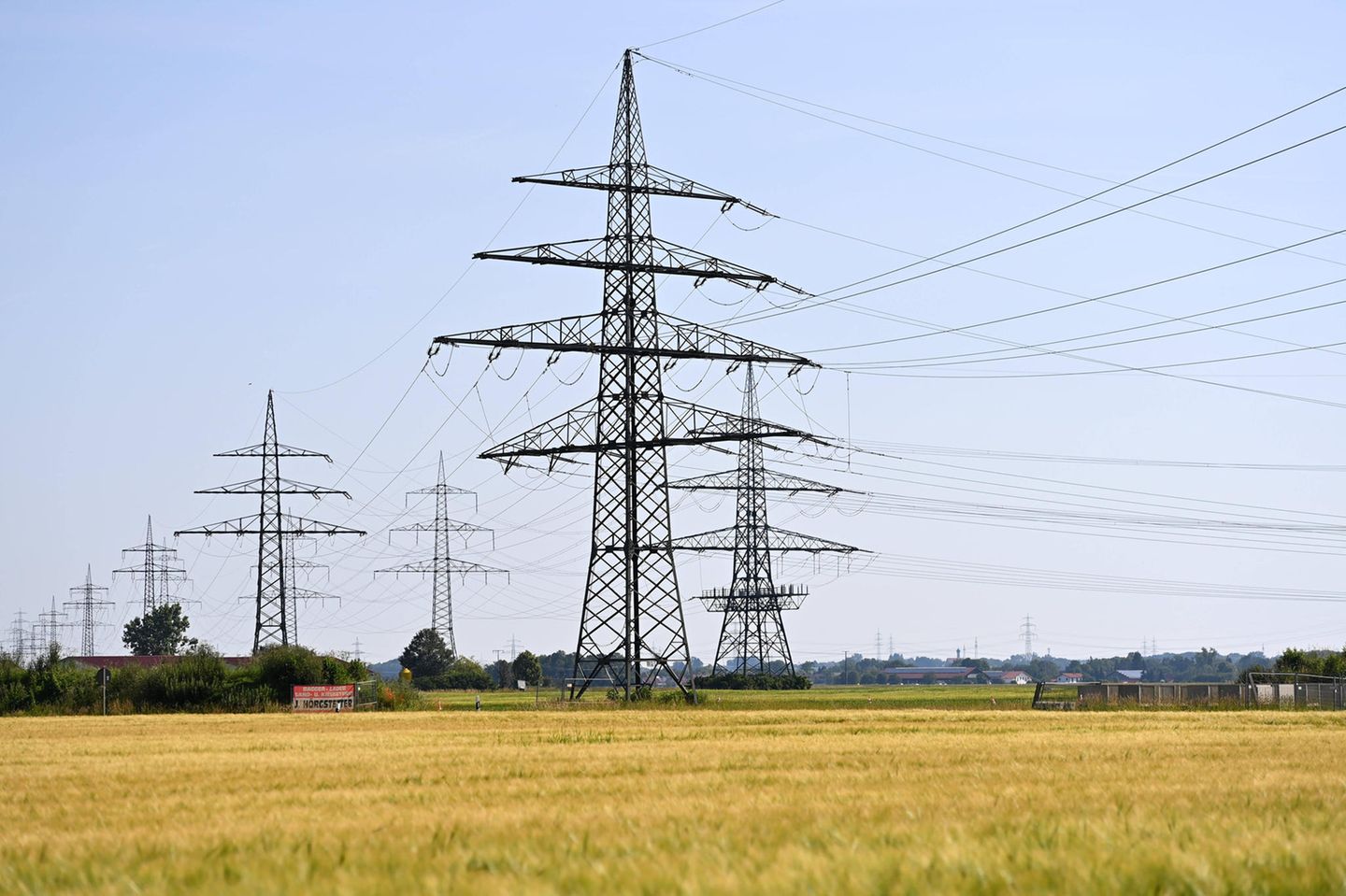Tennet-Deal geplatzt: Bund kann sich Stromnetz-Kauf nicht leisten ... Tennet-Deal geplatzt: Bund kann sich Stromnetz-Kauf nicht leisten ...