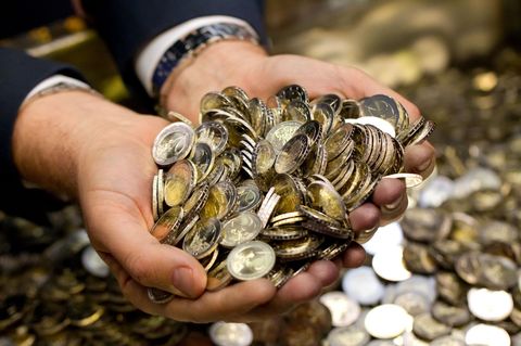 Lizenzpartner des Edel-Immobilienmaklers Engel & Völkers insolvent - Capital.de