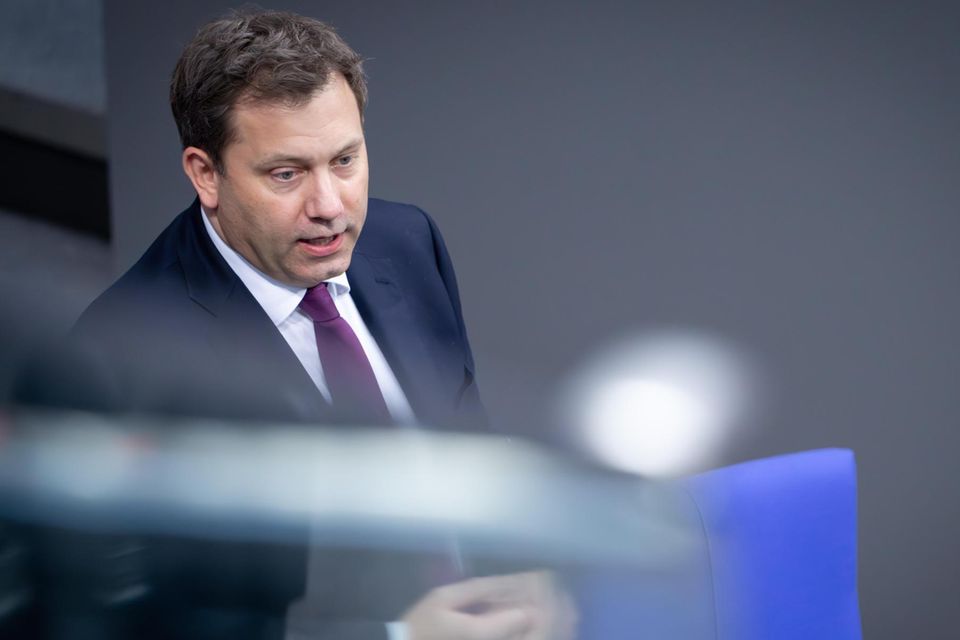 Rente: Klingbeil legt Pläne für Vorsorgedepot vor - Capital.de