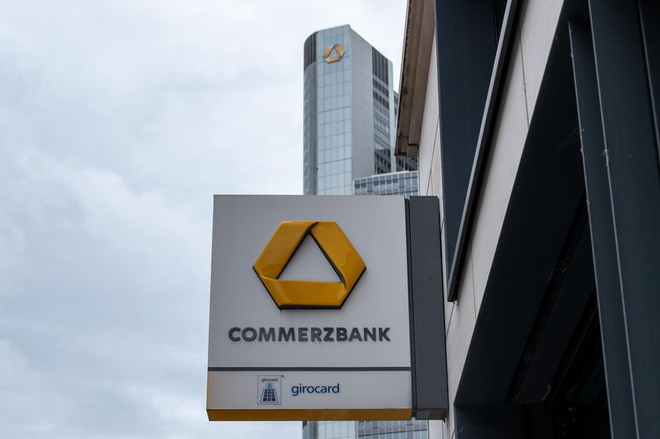 Commerzbank: Unicredit legt Übernahmeangebot für Bank vor - Capital.de