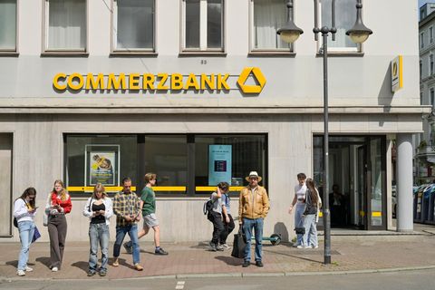 Commerzbank-Übernahme: Unicredit will Führungskräfte loswerden - Capital.de