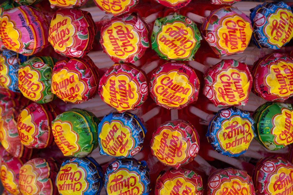 Markenmoment: So hat Chupa Chups sein Verpackungsproblem gelöst ...
