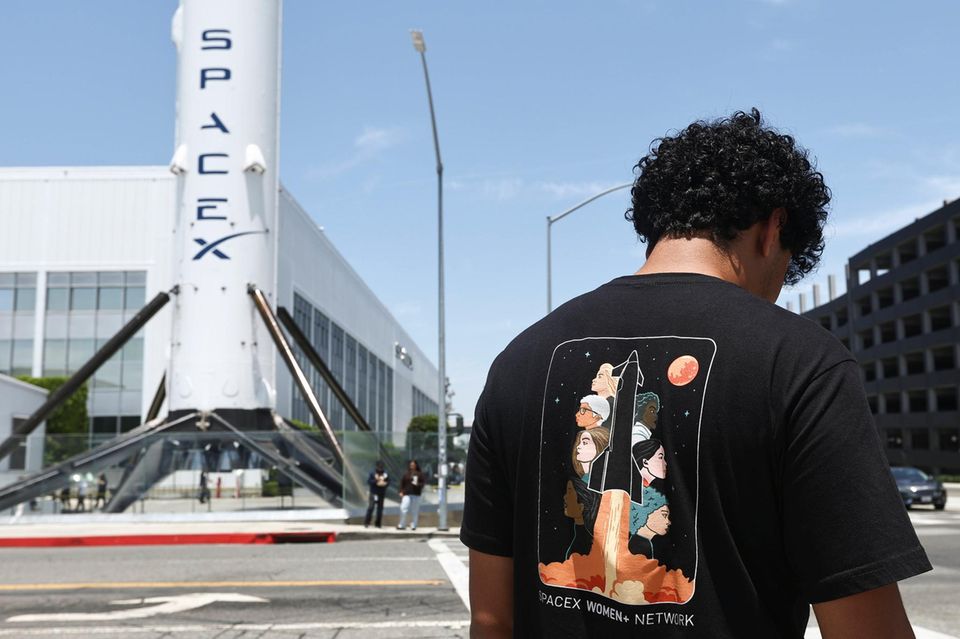 SpaceX will bei Rekord-Börsengang 75 Mrd. Dollar einsammeln - Capital.de